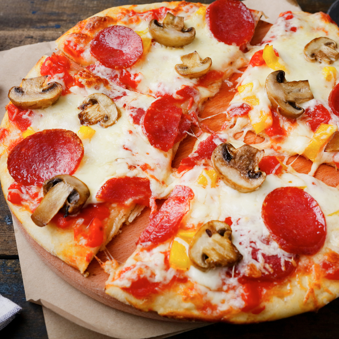 How to Make Easy Homemade Pizza - Pattern Princess